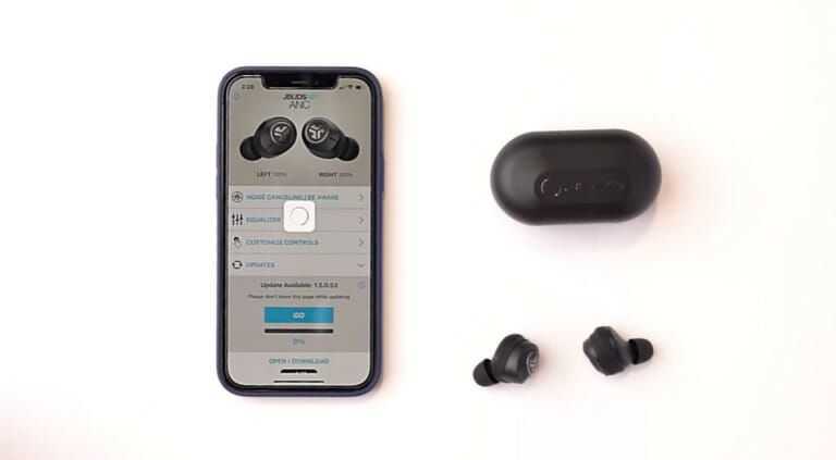How To Turn Off Wireless Earbuds: Quick & Easy Guide