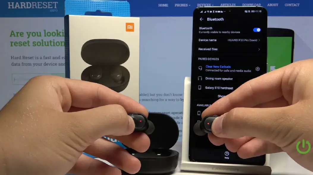 How To Turn Off Wireless Earbuds: Quick & Easy Guide